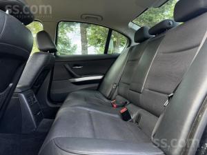 Black BMW 330 2006 in Riga, with an engine capacity of 3.00 L and mileage of 0 thousand km for 5000 €, photo 21 on AUTOMOTO.COM.LV