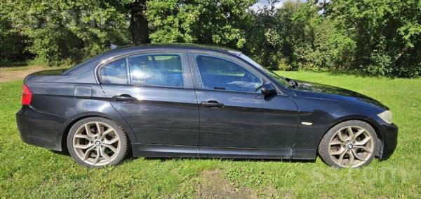 Melns BMW 330 2006 Gulbene, ar dzinēja tilpumu 3.00 L un nobraukumu 411 tūkst. km par 5200 €, foto 6 vietnē AUTOMOTO.COM.LV