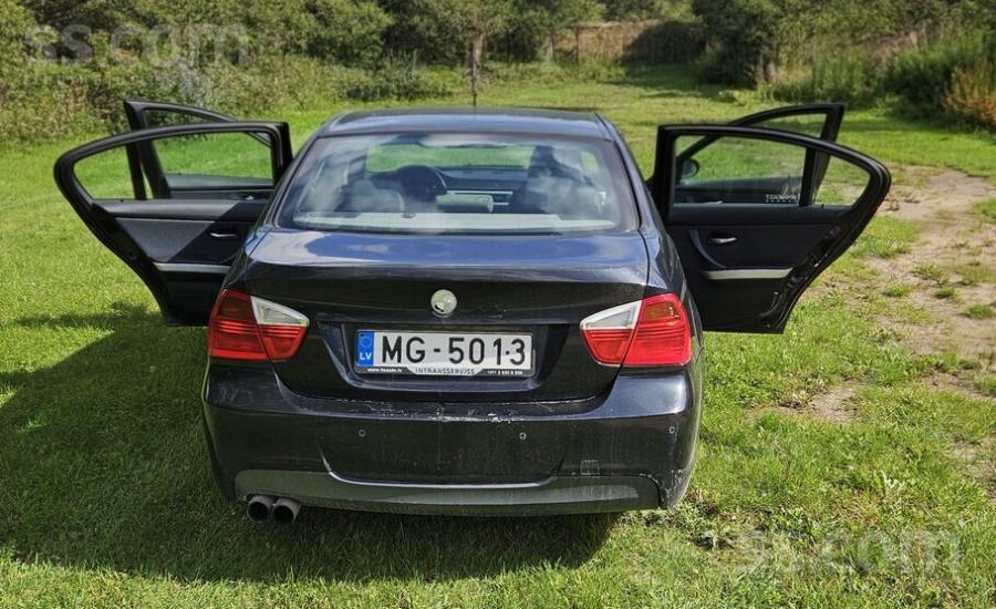 Black BMW 330 2006 in Gulbene, with an engine capacity of 3.00 L and mileage of 411 thousand km for 5200 €, photo 9 on AUTOMOTO.COM.LV