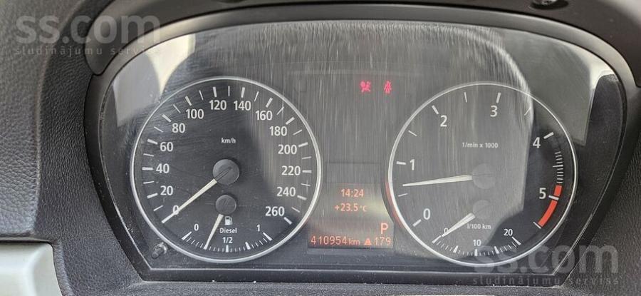 Black BMW 330 2006 in Gulbene, with an engine capacity of 3.00 L and mileage of 411 thousand km for 5200 €, photo 16 on AUTOMOTO.COM.LV
