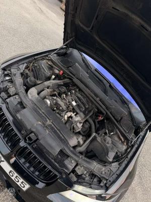 Black BMW 330 2006 in Vilnius, with an engine capacity of 2.99 L and mileage of 482 thousand km for 4300 €, photo 7 on AUTOMOTO.COM.LV