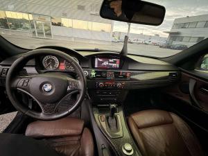 Black BMW 330 2006 in Vilnius, with an engine capacity of 2.99 L and mileage of 482 thousand km for 4300 €, photo 23 on AUTOMOTO.COM.LV
