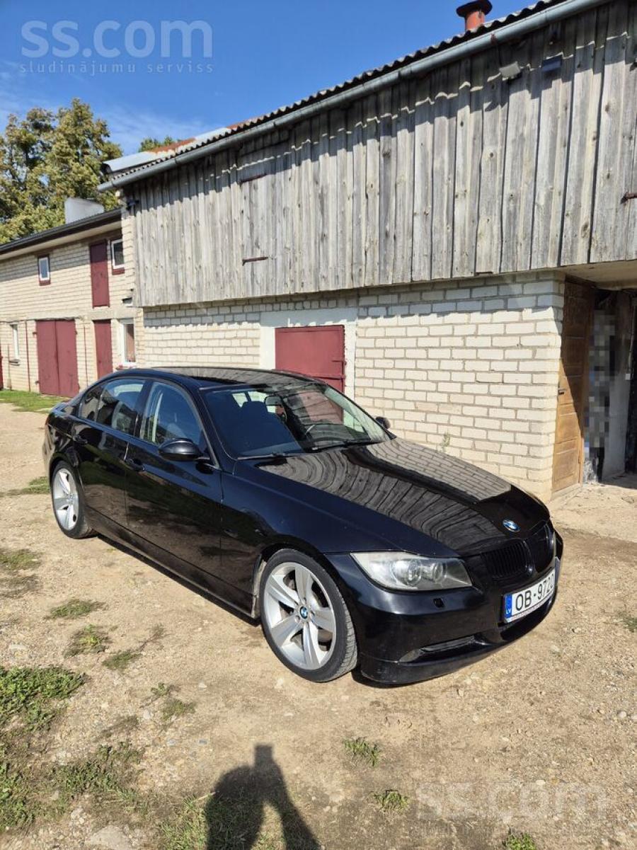 Melns BMW 330 2006 Liepāja, ar dzinēja tilpumu 3.00 L un nobraukumu 225 tūkst. km par 4100 €, foto 1 vietnē AUTOMOTO.COM.LV