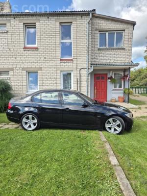Melns BMW 330 2006 Liepāja, ar dzinēja tilpumu 3.00 L un nobraukumu 225 tūkst. km par 4100 €, foto 11 vietnē AUTOMOTO.COM.LV