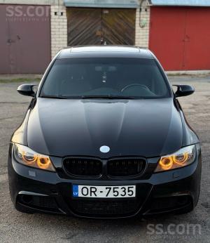 Melns BMW 330 2006 Rīga, ar dzinēja tilpumu 3.00 L un nobraukumu 340 tūkst. km par 6200 €, foto 4 vietnē AUTOMOTO.COM.LV