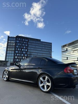 Melns BMW 330 2006 Rīga, ar dzinēja tilpumu 3.00 L un nobraukumu 307 tūkst. km par 7900 €, foto 5 vietnē AUTOMOTO.COM.LV