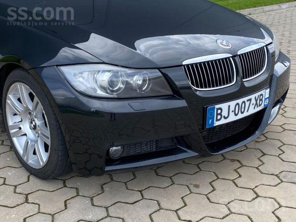 Black BMW 330 2007 in Riga, with an engine capacity of 3.00 L and mileage of 0 thousand km for 8770 €, photo 5 on AUTOMOTO.COM.LV