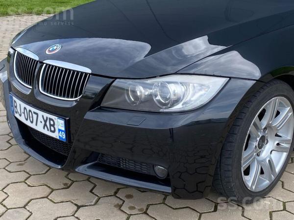 Black BMW 330 2007 in Riga, with an engine capacity of 3.00 L and mileage of 0 thousand km for 8770 €, photo 8 on AUTOMOTO.COM.LV