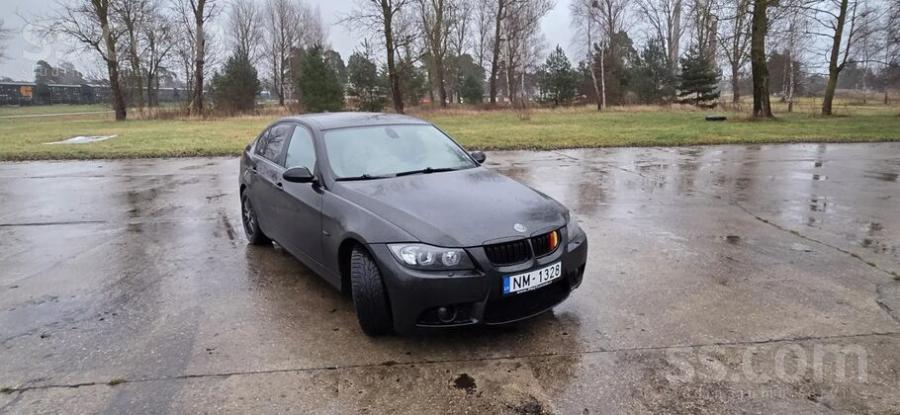 Melns BMW 330 2007 Liepāja, ar dzinēja tilpumu 3.00 L un nobraukumu 338 tūkst. km par 5500 €, foto 1 vietnē AUTOMOTO.COM.LV