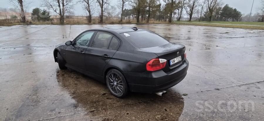 Melns BMW 330 2007 Liepāja, ar dzinēja tilpumu 3.00 L un nobraukumu 338 tūkst. km par 5500 €, foto 4 vietnē AUTOMOTO.COM.LV