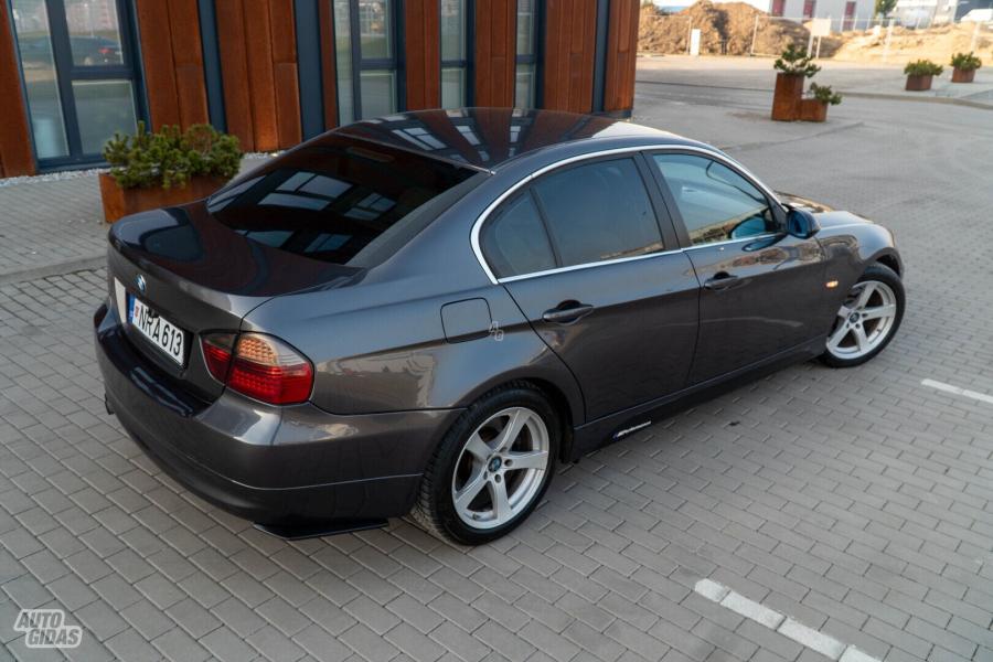 Melns BMW 330 2007 Kauņa, ar dzinēja tilpumu 3.00 L un nobraukumu 355 tūkst. km par 4750 €, foto 27 vietnē AUTOMOTO.COM.LV