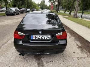 Черный БМВ 330 2007 в Алитус, объемом двигателя 2.99 л и пробегом 322 тыс. км за 3900 €, фото 7 на AUTOMOTO.COM.LV
