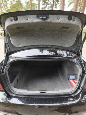 Black BMW 330 2007 in Vilnius, with an engine capacity of 2.99 L and mileage of 359 thousand km for 6600 €, photo 21 on AUTOMOTO.COM.LV