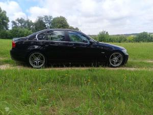 Melns BMW 330 2008 Kauņa, ar dzinēja tilpumu 3.00 L un nobraukumu 271 tūkst. km par 5890 €, foto 5 vietnē AUTOMOTO.COM.LV