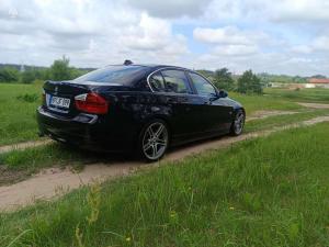 Melns BMW 330 2008 Kauņa, ar dzinēja tilpumu 3.00 L un nobraukumu 271 tūkst. km par 5890 €, foto 7 vietnē AUTOMOTO.COM.LV