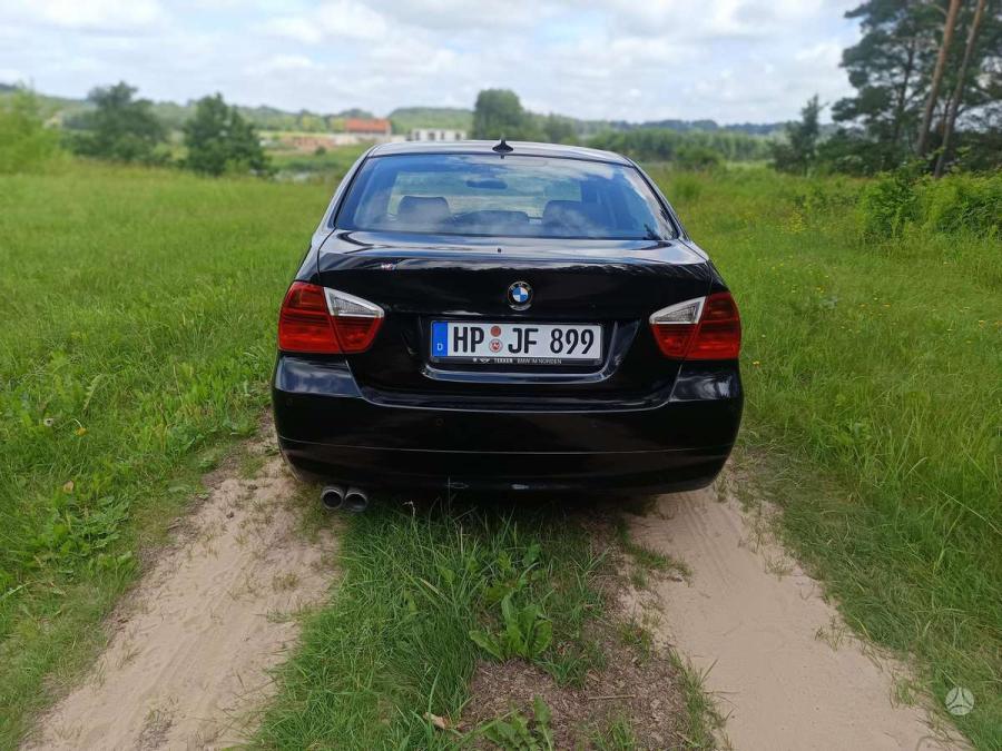 Melns BMW 330 2008 Kauņa, ar dzinēja tilpumu 3.00 L un nobraukumu 271 tūkst. km par 5890 €, foto 9 vietnē AUTOMOTO.COM.LV