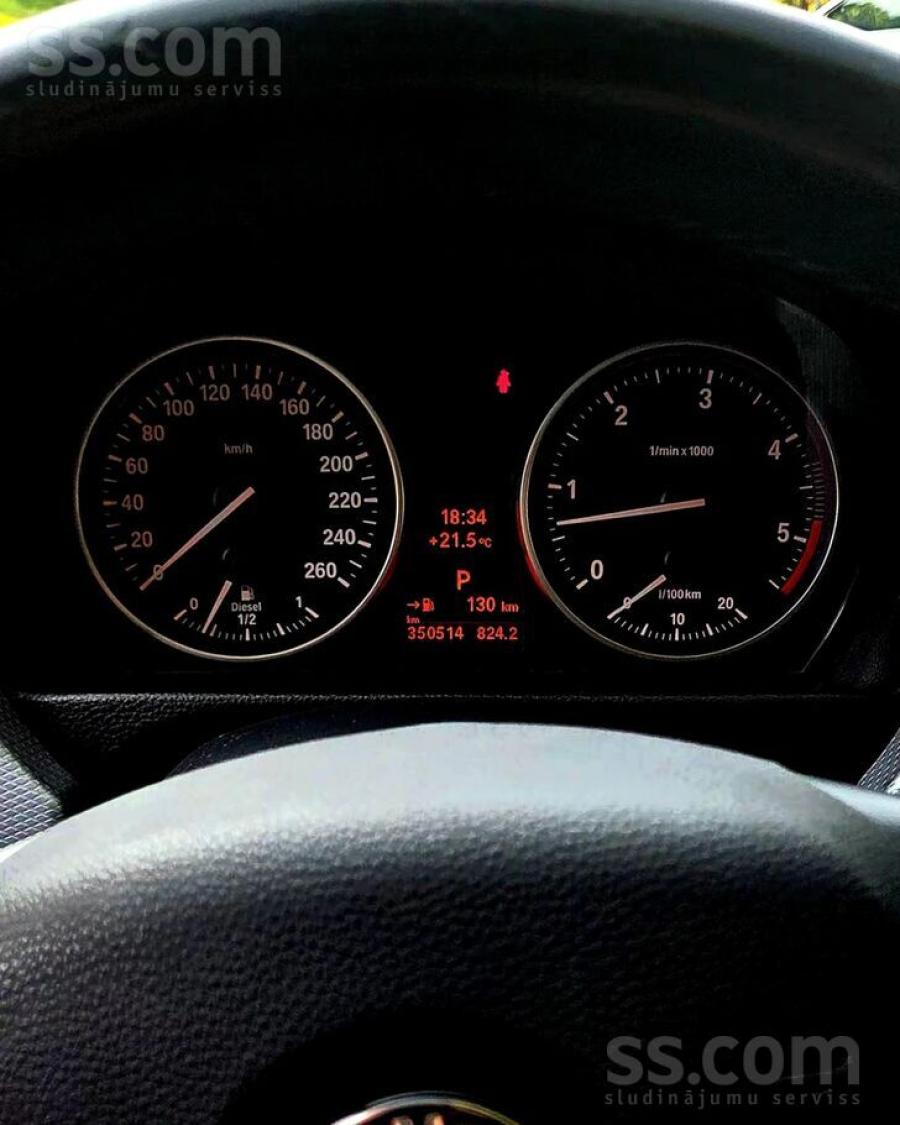 Black BMW 330 2008 in Riga, with an engine capacity of 3.00 L and mileage of 352 thousand km for 7700 €, photo 11 on AUTOMOTO.COM.LV