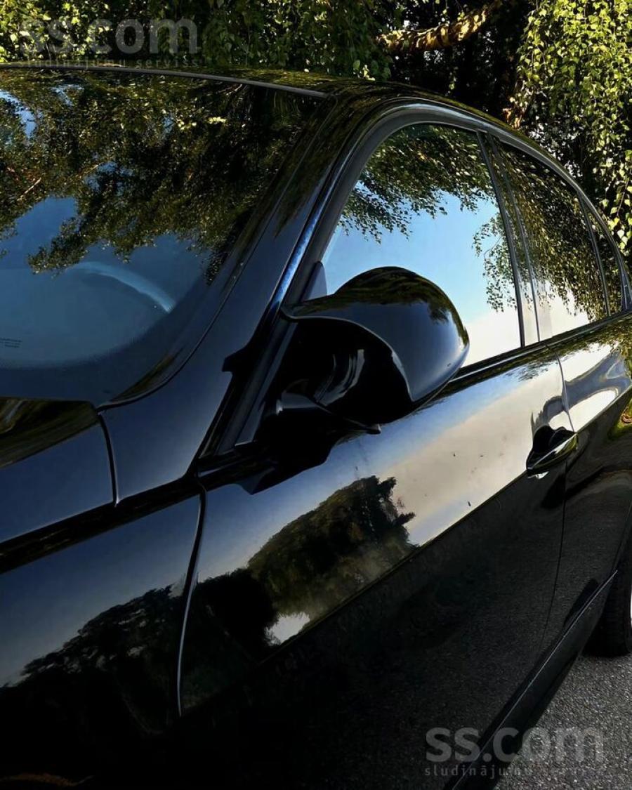 Black BMW 330 2008 in Riga, with an engine capacity of 3.00 L and mileage of 352 thousand km for 7700 €, photo 14 on AUTOMOTO.COM.LV