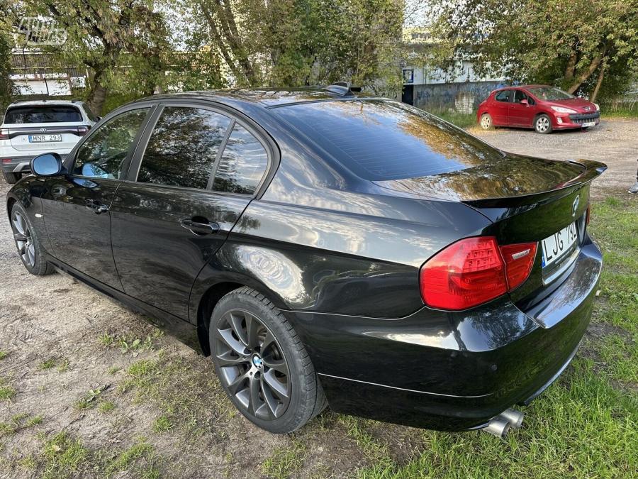 Черный БМВ 330 2008 в Вильнюс, объемом двигателя 3.00 л и пробегом 299 тыс. км за 6500 €, фото 16 на AUTOMOTO.COM.LV