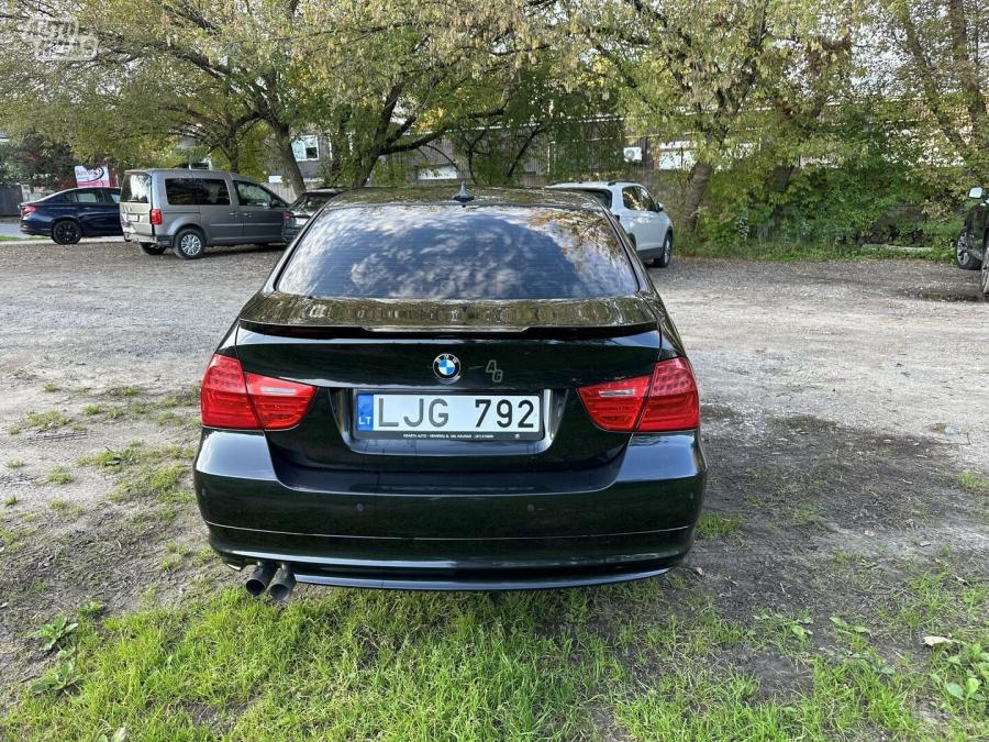 Черный БМВ 330 2008 в Вильнюс, объемом двигателя 3.00 л и пробегом 299 тыс. км за 6500 €, фото 22 на AUTOMOTO.COM.LV