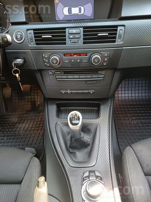 Melns BMW 330 2009 Cēsis, ar dzinēja tilpumu 3.00 L un nobraukumu 270 tūkst. km par 5500 €, foto 7 vietnē AUTOMOTO.COM.LV