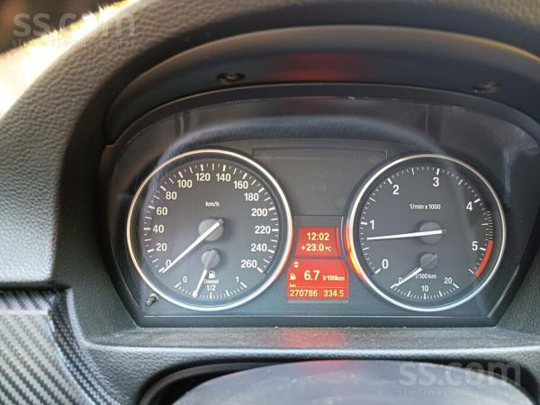 Black BMW 330 2009 in Cesis, with an engine capacity of 3.00 L and mileage of 270 thousand km for 5500 €, photo 8 on AUTOMOTO.COM.LV