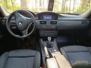 Black BMW 330 2009 in Cesis, with an engine capacity of 3.00 L and mileage of 270 thousand km for 5500 €, photo 13 on AUTOMOTO.COM.LV