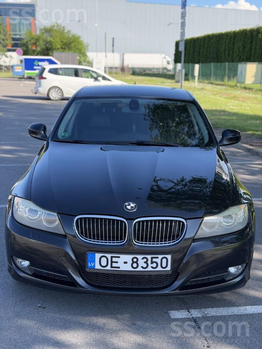 Melns BMW 330 2010 Rīga, ar dzinēja tilpumu 3.00 L un nobraukumu 378 tūkst. km par 6300 €, foto 3 vietnē AUTOMOTO.COM.LV