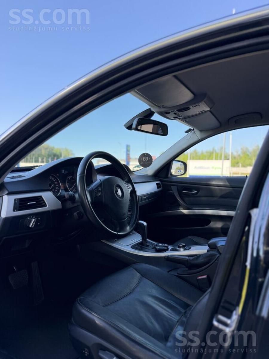 Melns BMW 330 2010 Rīga, ar dzinēja tilpumu 3.00 L un nobraukumu 378 tūkst. km par 6300 €, foto 14 vietnē AUTOMOTO.COM.LV