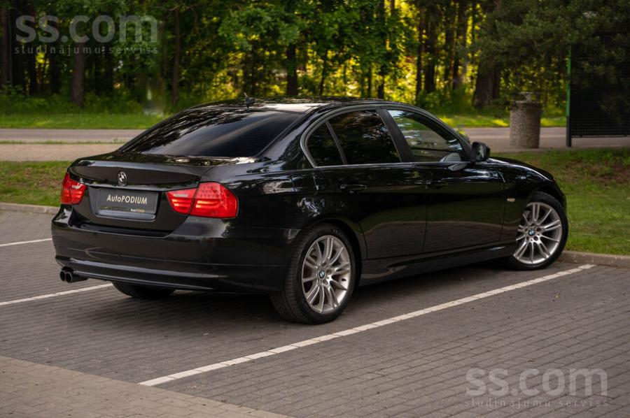 Melns BMW 330 2010 Rīga, ar dzinēja tilpumu 3.00 L un nobraukumu 377 tūkst. km par 5990 €, foto 17 vietnē AUTOMOTO.COM.LV