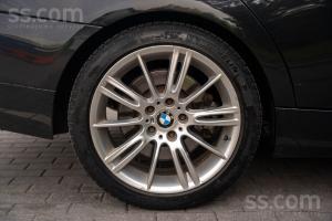 Melns BMW 330 2010 Rīga, ar dzinēja tilpumu 3.00 L un nobraukumu 377 tūkst. km par 5990 €, foto 19 vietnē AUTOMOTO.COM.LV