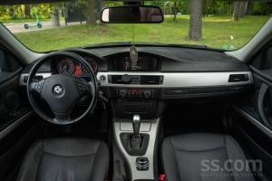 Melns BMW 330 2010 Rīga, ar dzinēja tilpumu 3.00 L un nobraukumu 377 tūkst. km par 5990 €, foto 25 vietnē AUTOMOTO.COM.LV