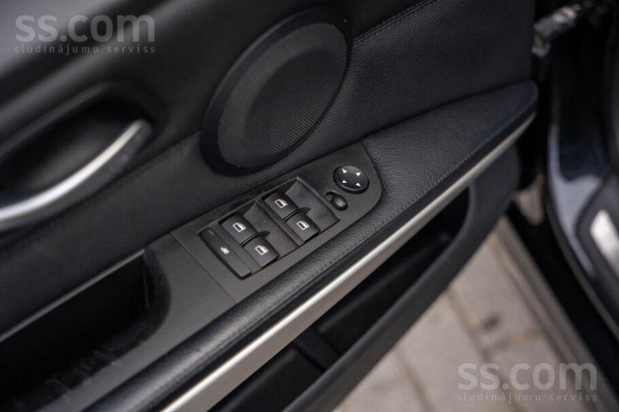 Melns BMW 330 2010 Rīga, ar dzinēja tilpumu 3.00 L un nobraukumu 377 tūkst. km par 5990 €, foto 49 vietnē AUTOMOTO.COM.LV