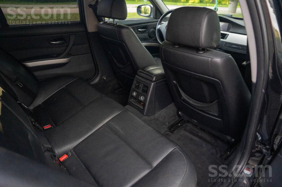Melns BMW 330 2010 Rīga, ar dzinēja tilpumu 3.00 L un nobraukumu 377 tūkst. km par 5990 €, foto 59 vietnē AUTOMOTO.COM.LV
