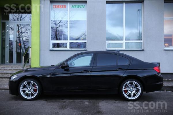 Melns BMW 330 2012 Rīga, ar dzinēja tilpumu 3.00 L un nobraukumu 0 tūkst. km par 10995 €, foto 2 vietnē AUTOMOTO.COM.LV