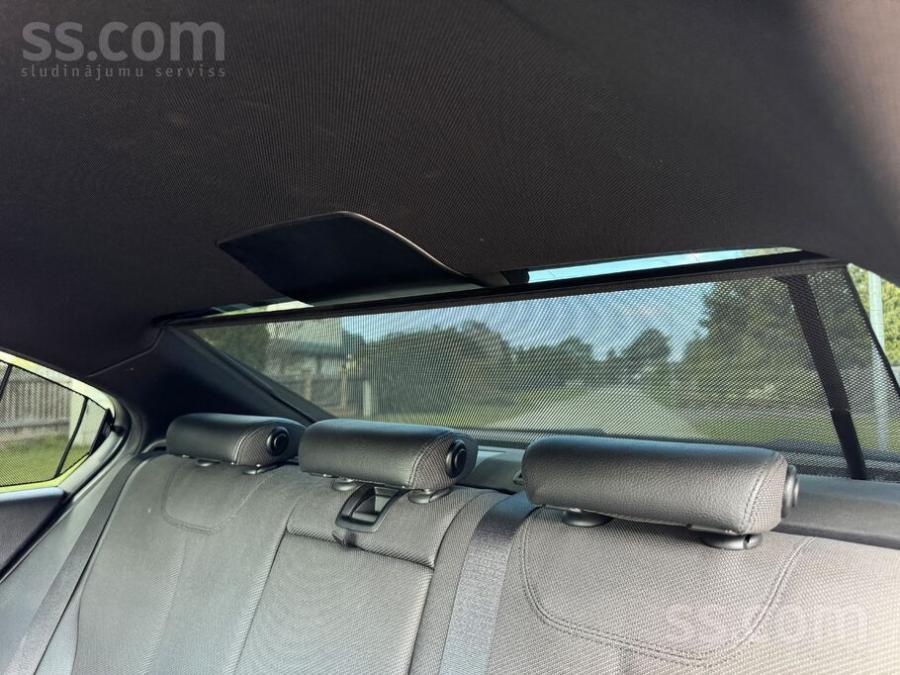 Black BMW 330 2012 in Riga, with an engine capacity of 2.00 L and mileage of 258 thousand km for 9800 €, photo 9 on AUTOMOTO.COM.LV