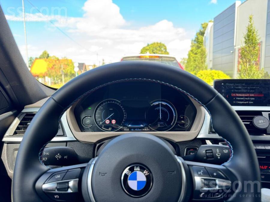 Black BMW 330 2012 in Riga, with an engine capacity of 2.00 L and mileage of 258 thousand km for 9800 €, photo 12 on AUTOMOTO.COM.LV