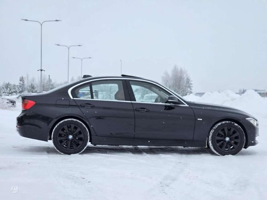 Melns BMW 330 2013 Viļņa, ar dzinēja tilpumu 2.99 L un nobraukumu 295 tūkst. km par 10750 €, foto 13 vietnē AUTOMOTO.COM.LV