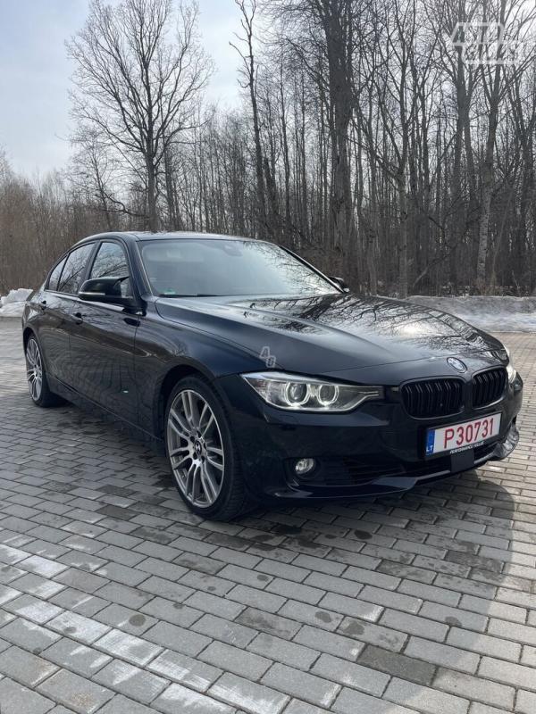 Black BMW 330 2013 in Mazeikiai, with an engine capacity of 3.00 L and mileage of 164 thousand km for 12700 €, photo 1 on AUTOMOTO.COM.LV