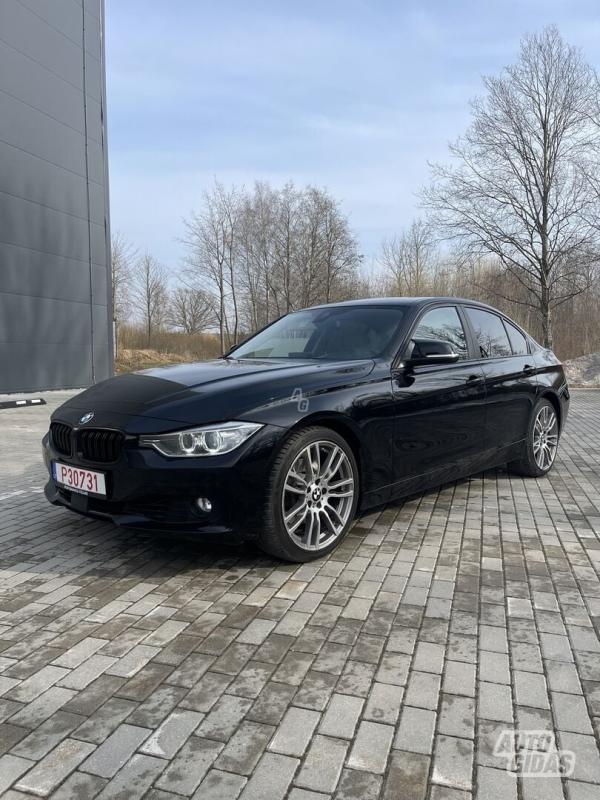 Black BMW 330 2013 in Mazeikiai, with an engine capacity of 3.00 L and mileage of 164 thousand km for 12700 €, photo 3 on AUTOMOTO.COM.LV