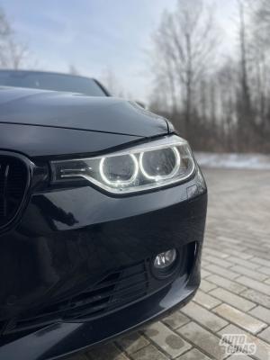 Melns BMW 330 2013 Mažeikiai, ar dzinēja tilpumu 3.00 L un nobraukumu 164 tūkst. km par 12700 €, foto 4 vietnē AUTOMOTO.COM.LV