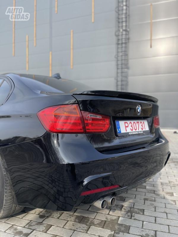 Black BMW 330 2013 in Mazeikiai, with an engine capacity of 3.00 L and mileage of 164 thousand km for 12700 €, photo 8 on AUTOMOTO.COM.LV