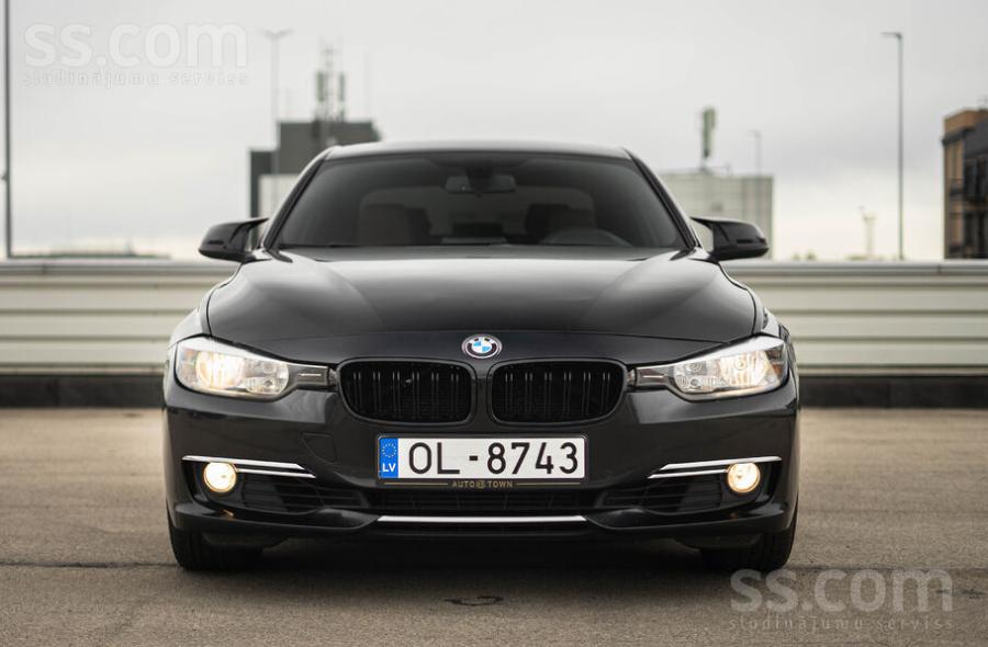 Melns BMW 330 2013 Rīga, ar dzinēja tilpumu 3.00 L un nobraukumu 297 tūkst. km par 12990 €, foto 4 vietnē AUTOMOTO.COM.LV