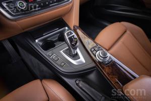Melns BMW 330 2013 Rīga, ar dzinēja tilpumu 3.00 L un nobraukumu 297 tūkst. km par 12990 €, foto 25 vietnē AUTOMOTO.COM.LV