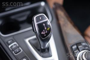 Melns BMW 330 2013 Rīga, ar dzinēja tilpumu 3.00 L un nobraukumu 297 tūkst. km par 12990 €, foto 26 vietnē AUTOMOTO.COM.LV