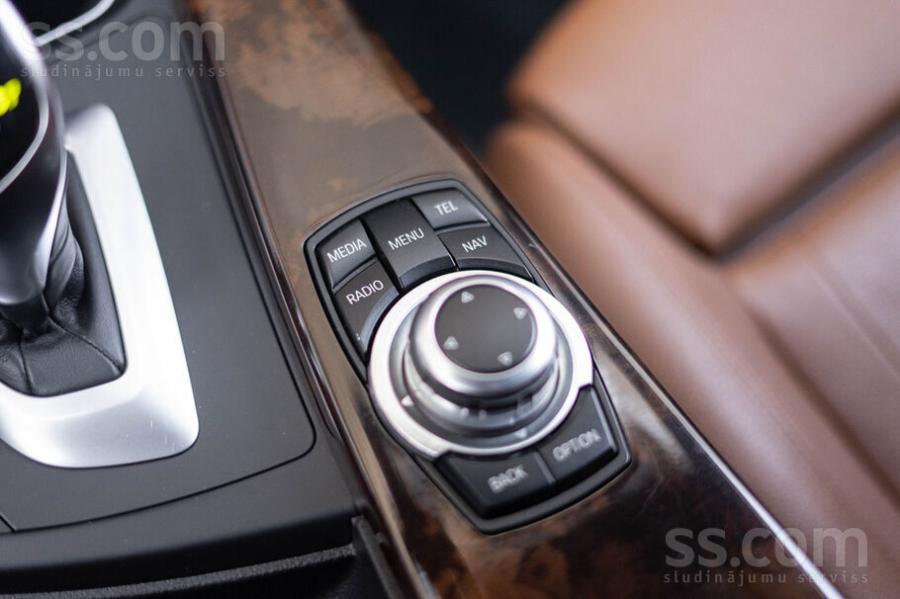 Melns BMW 330 2013 Rīga, ar dzinēja tilpumu 3.00 L un nobraukumu 297 tūkst. km par 12990 €, foto 28 vietnē AUTOMOTO.COM.LV