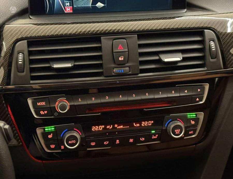 Melns BMW 330 2015 Marijampole, ar dzinēja tilpumu 2.99 L un nobraukumu 242 tūkst. km par 13999 €, foto 11 vietnē AUTOMOTO.COM.LV