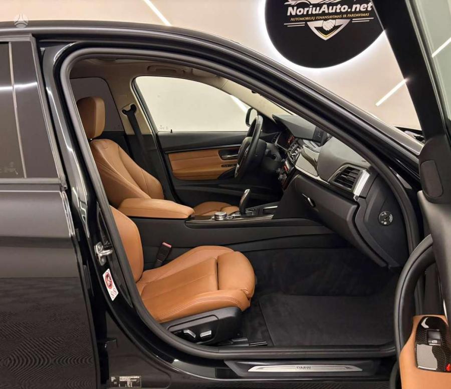 Melns BMW 330 2015 Marijampole, ar dzinēja tilpumu 2.99 L un nobraukumu 242 tūkst. km par 13999 €, foto 19 vietnē AUTOMOTO.COM.LV