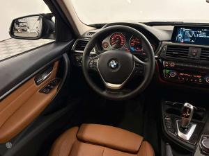 Melns BMW 330 2015 Marijampole, ar dzinēja tilpumu 2.99 L un nobraukumu 242 tūkst. km par 13999 €, foto 22 vietnē AUTOMOTO.COM.LV