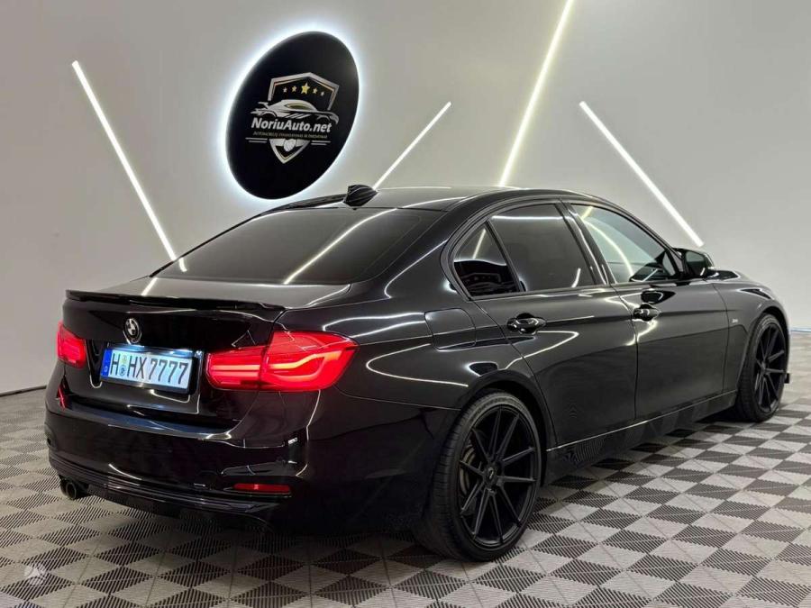 Melns BMW 330 2015 Marijampole, ar dzinēja tilpumu 2.99 L un nobraukumu 242 tūkst. km par 13999 €, foto 33 vietnē AUTOMOTO.COM.LV